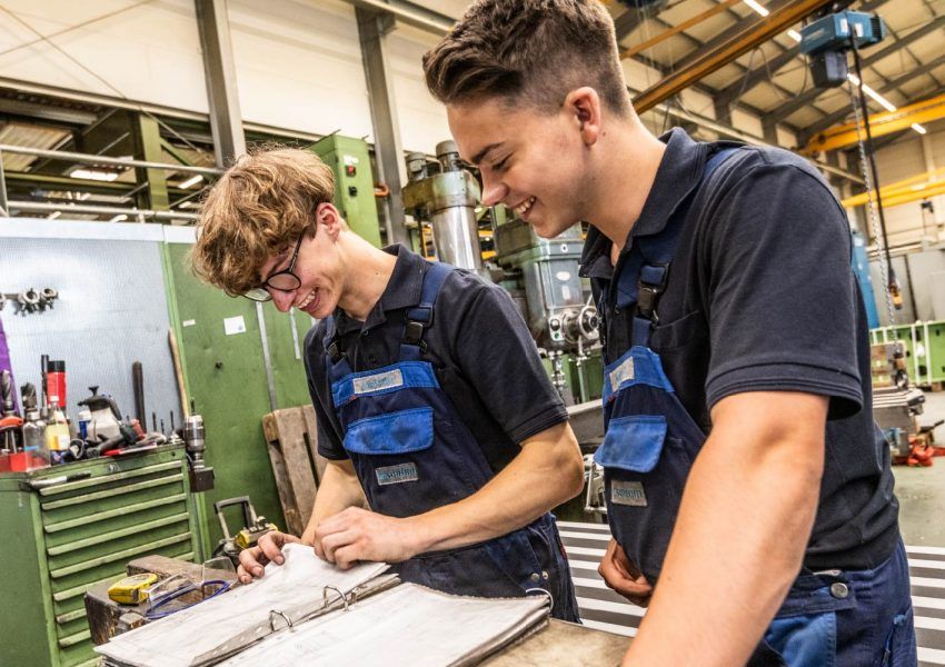 Stellenangebote, Jobs und Karriere sowie Ausbildungsplätze - Schechtl